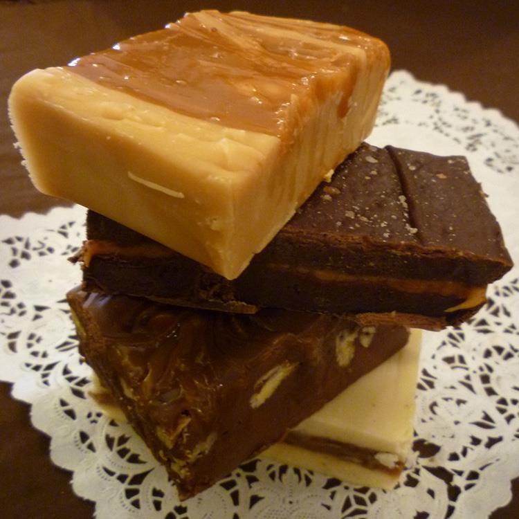 4 Piece Fudge Sampler - 1 pound of fudge - your choice of flavors – nwfudge